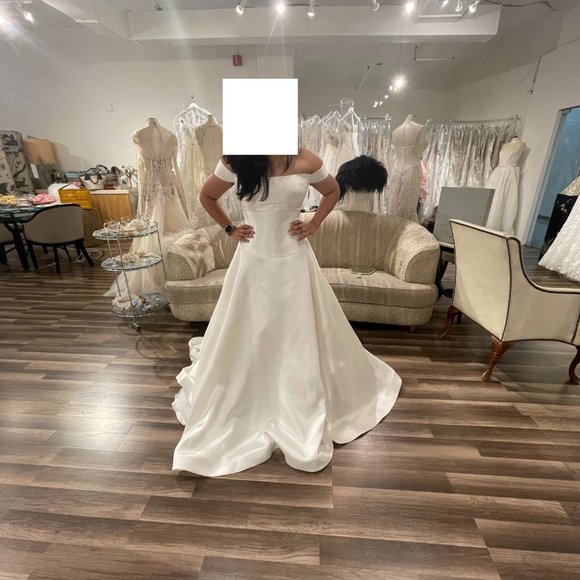 Matthew Christopher | Dresses | Matthew Christopher Wedding Dress Brand ...
